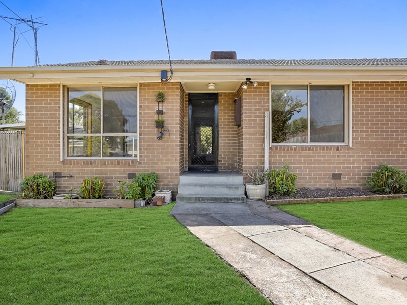 15 Digby Court, Coolaroo, VIC 3048 - realestate.com.au