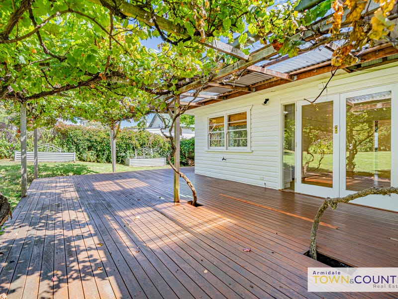 184 Kentucky Street, Armidale, NSW 2350 - Property Details