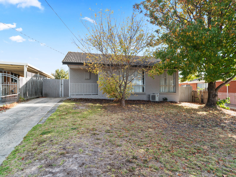 104 Excelsior Drive, Frankston North, VIC 3200 - realestate.com.au