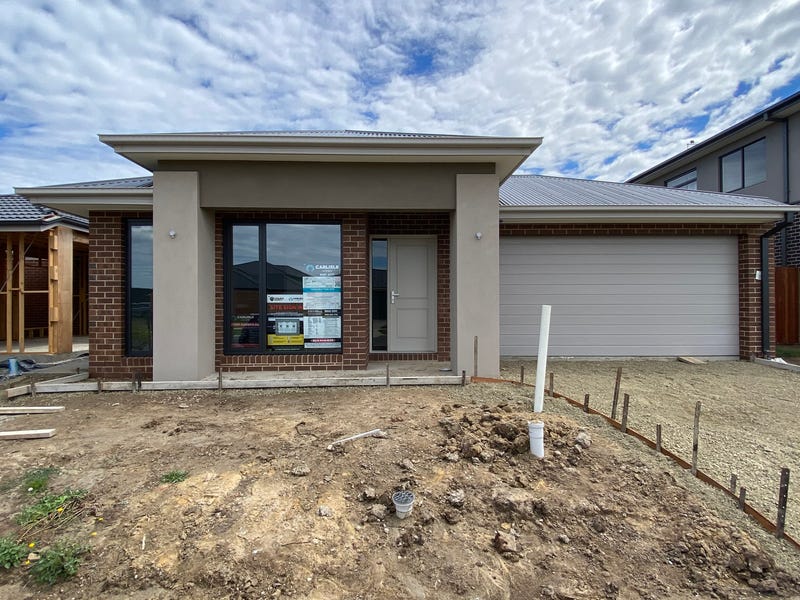3 Meyer Cres, Clyde North, VIC 3978 - realestate.com.au