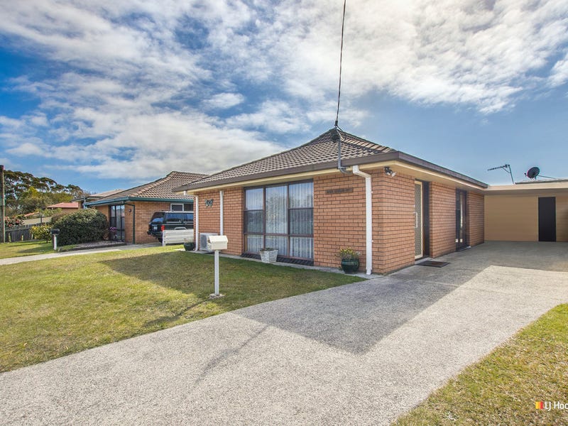 Unit 2/63 Inglis Street, Wynyard, Tas 7325 - Property Details