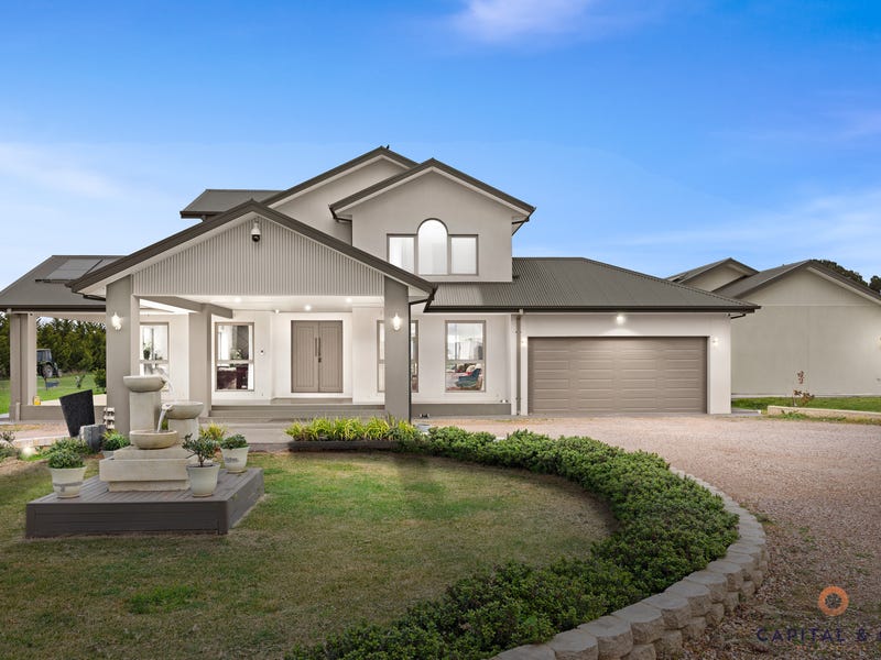 30 Cranesbill Lane, Mickleham, Vic 3064 - Property Details