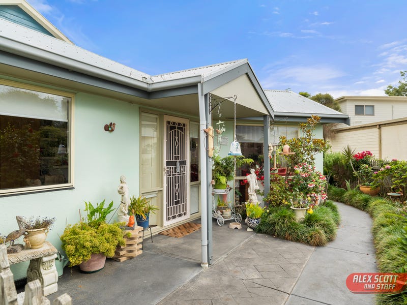 1/6 Hollydene Court, Cowes, Vic 3922 - Property Details