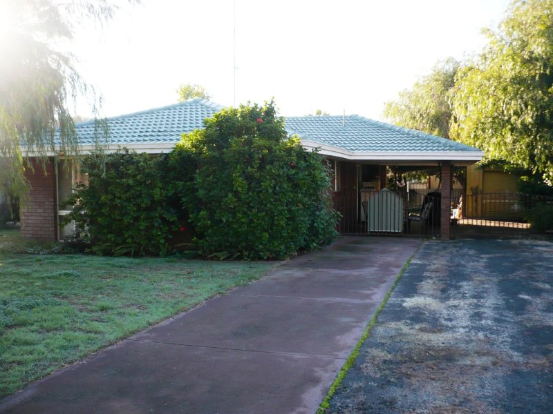 33 Murray Drive, Withers, WA 6230 - Property Details