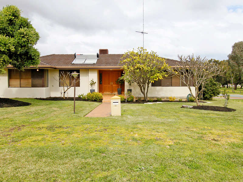 10 Hyam Street, Hamilton Hill, WA 6163 - realestate.com.au