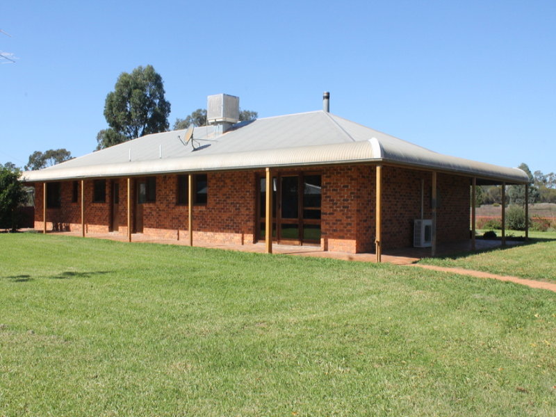 52 Rose Lane, West Wyalong, NSW 2671 - realestate.com.au