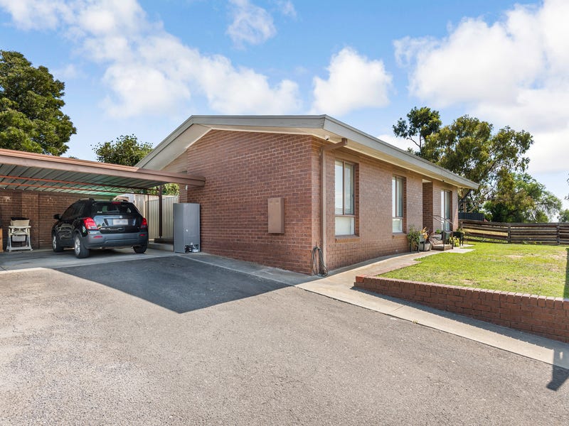 3/33 Hayes Street, Ironbark, Vic 3550 - Property Details