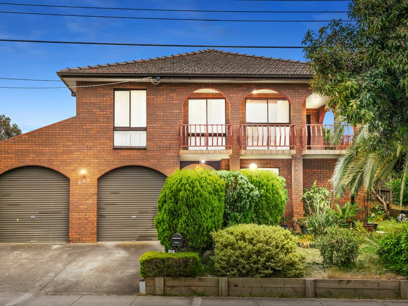 202 Karingal Drive, Frankston, Vic 3199 - Property Details