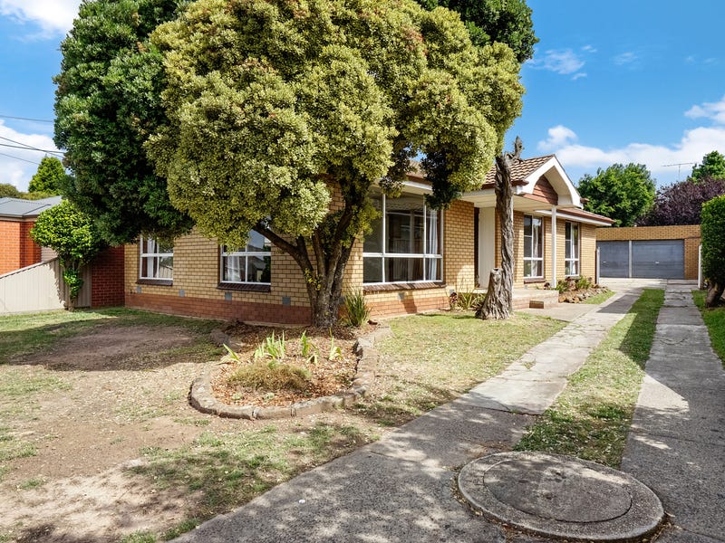 5 Adela Street, Wendouree, Vic 3355 - Property Details