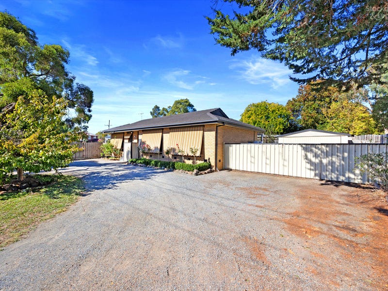 2 Witham Drive, Coldstream, Vic 3770 - Property Details