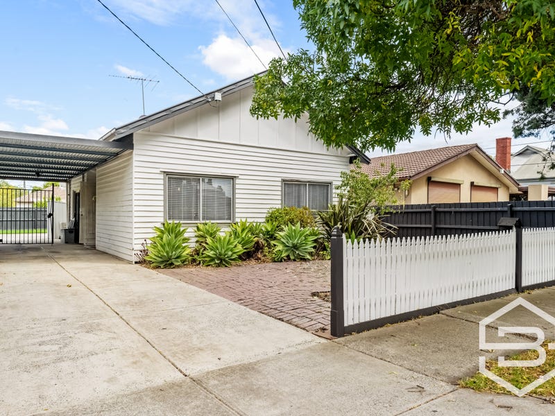 15 Benjamin Street, Sunshine, VIC 3020 - realestate.com.au
