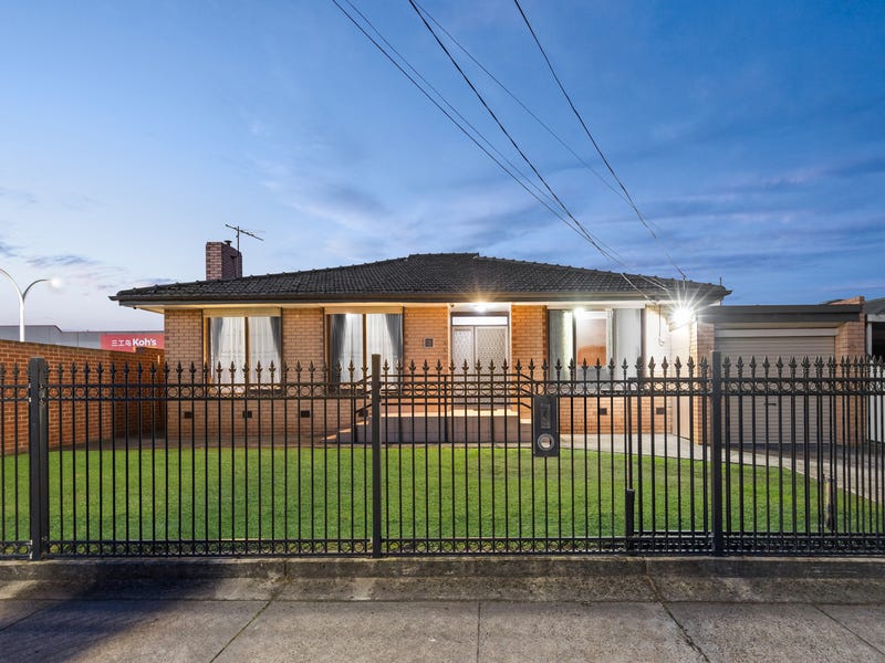 5 Bedroom Properties for Sale in Dingley Village, VIC 3172 - realestate ...