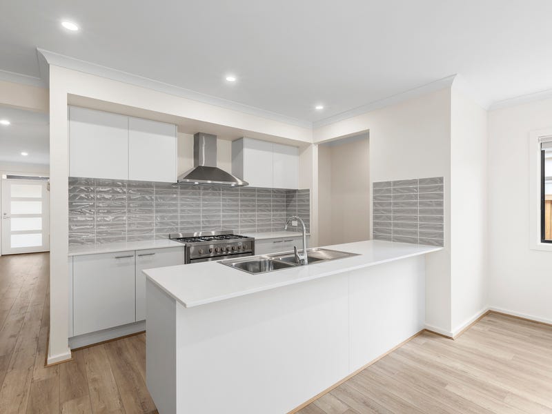 74 Countess Drive, St Leonards, VIC 3223 - realestate.com.au