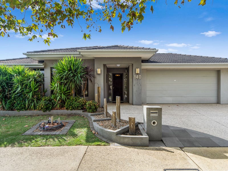 140 Sandhurst Boulevard, Sandhurst, Vic 3977 - Property Details