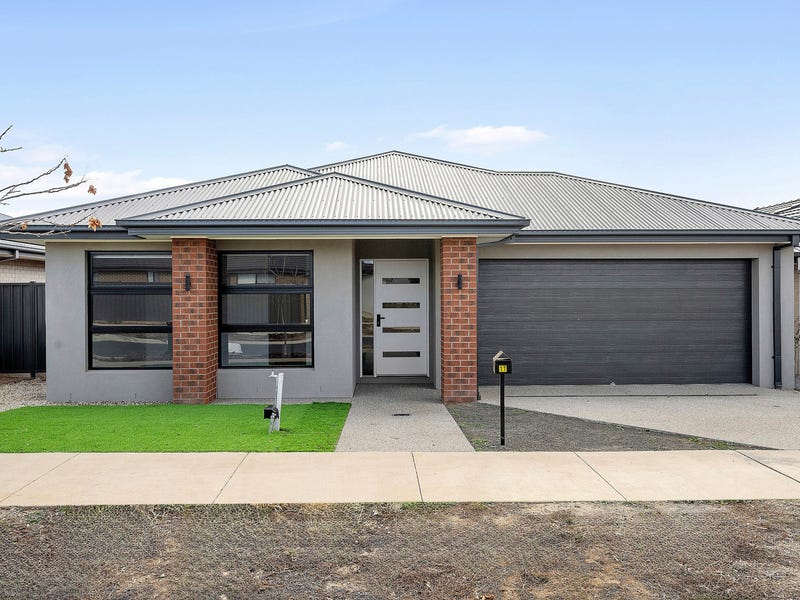 17 Sendock Parade, Huntly, Vic 3551 - Property Details