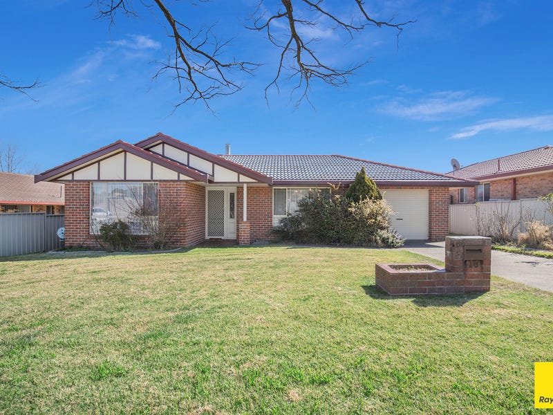 18 Ishbell Drive, Armidale, NSW 2350 - Property Details 18 Ishbell Drive, Armidale, NSW 2350 - Property Details