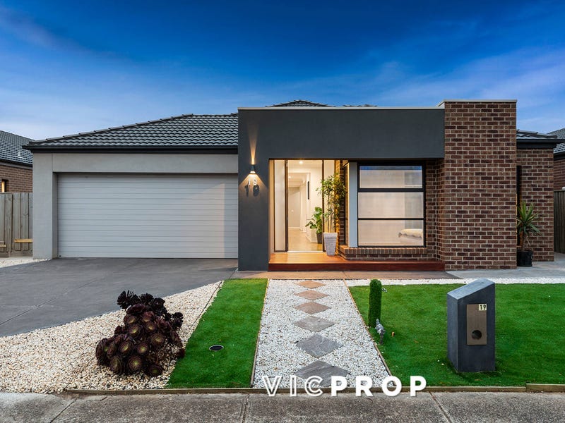 19 Tristania Drive, Point Cook, VIC 3030 - realestate.com.au
