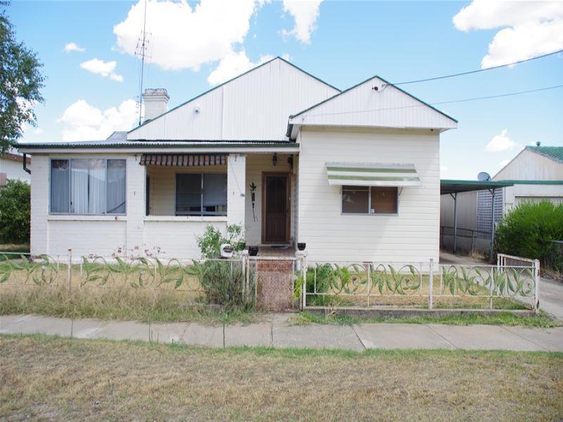 3 Baronga Street, Cowra, NSW 2794 - realestate.com.au