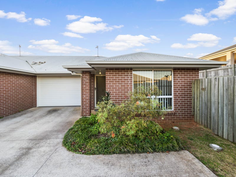 3/6 Alexander Avenue, Highfields, Qld 4352 - Property Details