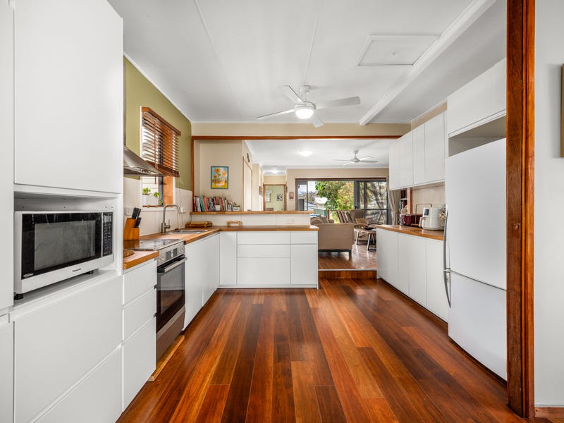 17 Finnie Road, Deagon, Qld 4017 - Property Details