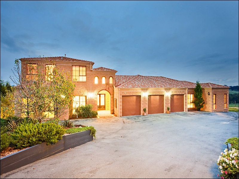 13 Eastern Ridge, Wallan, Vic 3756 - Property Details