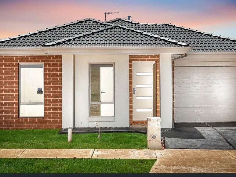 16 Bellview Drive, Rockbank, VIC 3335 - realestate.com.au