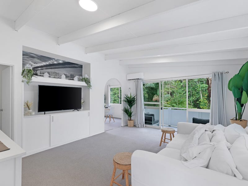9 Merinda Court, Southport, Qld 4215 - Property Details