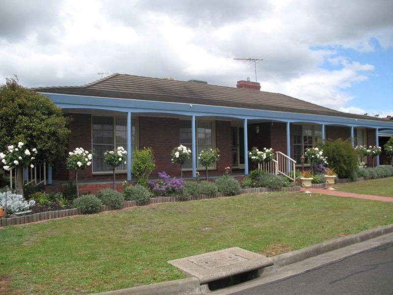 14 Crestmoor Drive, Highton, VIC 3216 - realestate.com.au