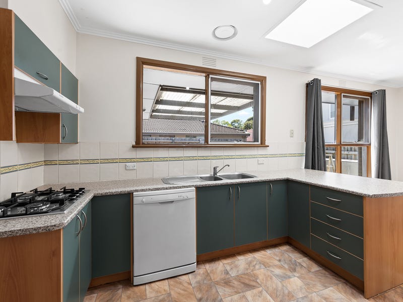 1/56 Delmore Cres, Glen Waverley, VIC 3150 - realestate.com.au