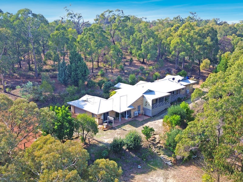 138 Tarbenian Way, Brigadoon, WA 6069 - Property Details