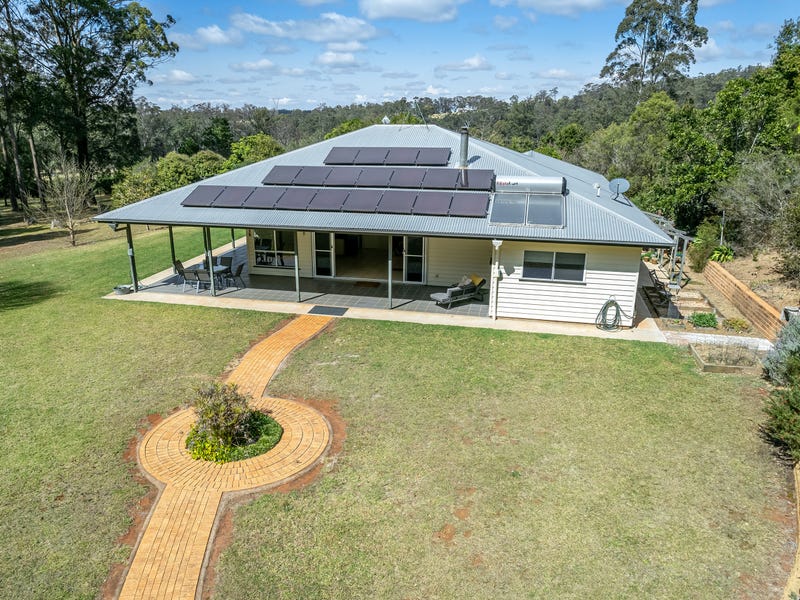 2 Forest Drive, Hampton, Qld 4352 - Property Details