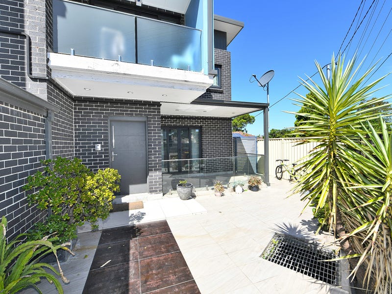 7/329 Roberts Road, Greenacre, NSW 2190 - Property Details