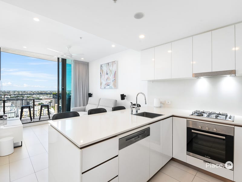 32010/24 Stratton Street, Newstead, Qld 4006 - Property Details