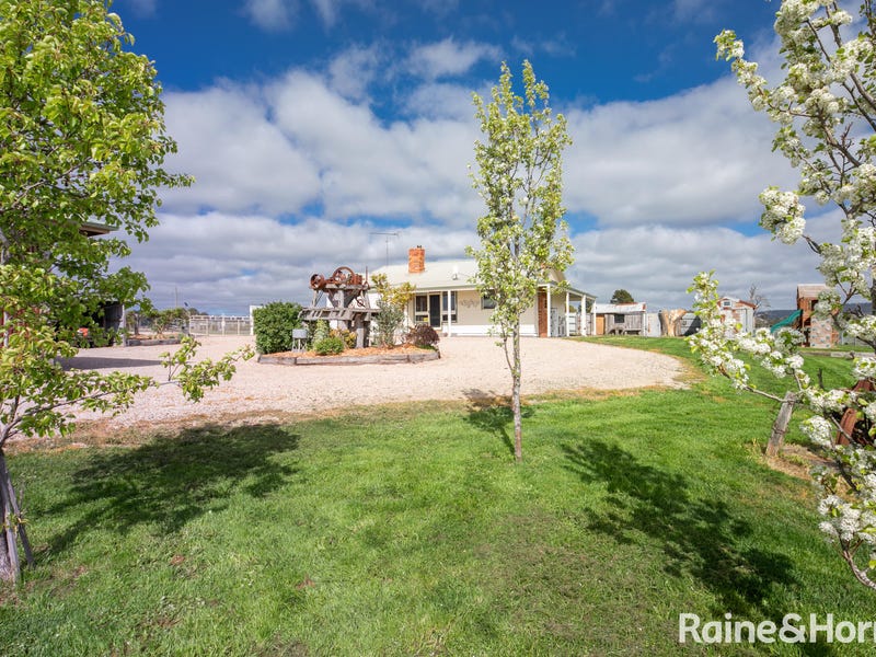 1937 Three Chain Road, Lancefield, Vic 3435 - Property Details