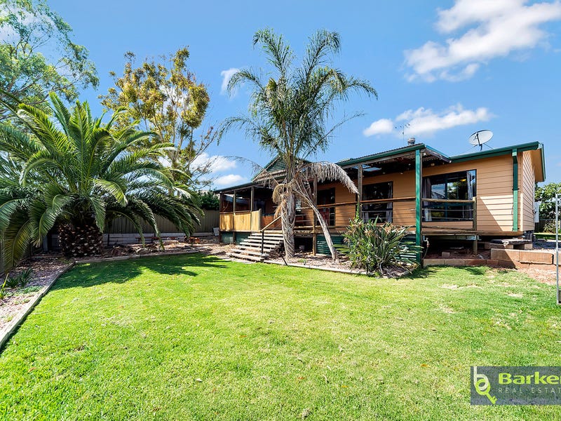 33 Cumbria Way, Craigmore, SA 5114 - realestate.com.au