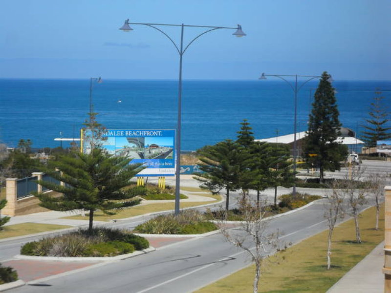 80 Jindalee Blvd*, Jindalee, WA 6036 - Property Details