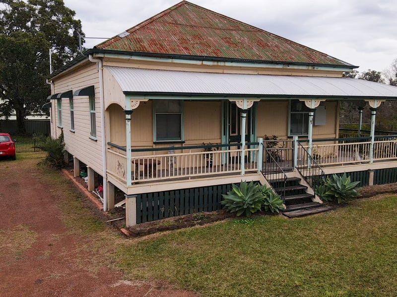 8 Brisbane Road, Redbank, Qld 4301 - Property Details