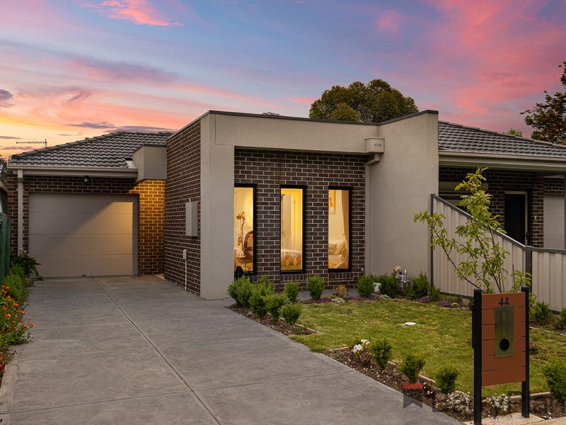 44 Wintersun Drive, Albanvale, VIC 3021 - realestate.com.au