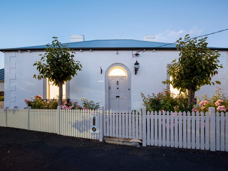 19 Waterloo Cres, Battery Point, Tas 7004