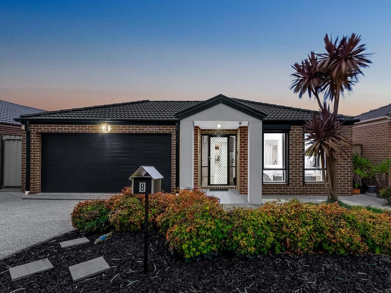 8 Connor Drive, Burnside Heights, VIC 3023 - realestate.com.au