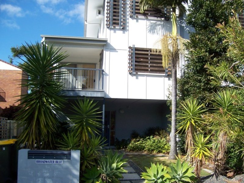 20 Baker Avenue, Labrador, QLD 4215 - realestate.com.au