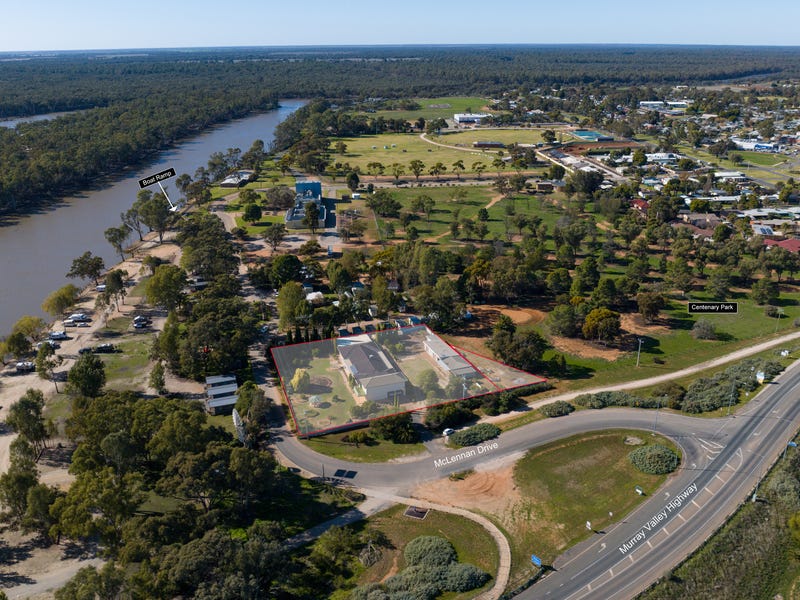 2 McLennan Drive, Robinvale, Vic 3549 - Property Details