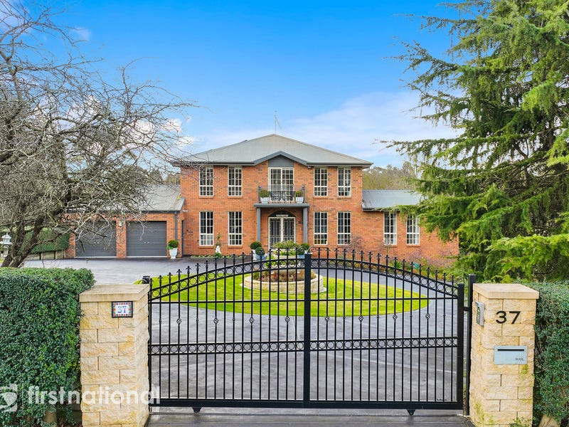 37 Martin Court, Warragul, Vic 3820 - Property Details