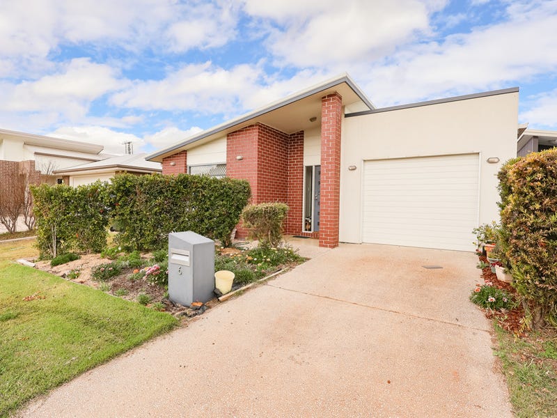 6 Clearview Drive, Roma, Qld 4455 - Property Details