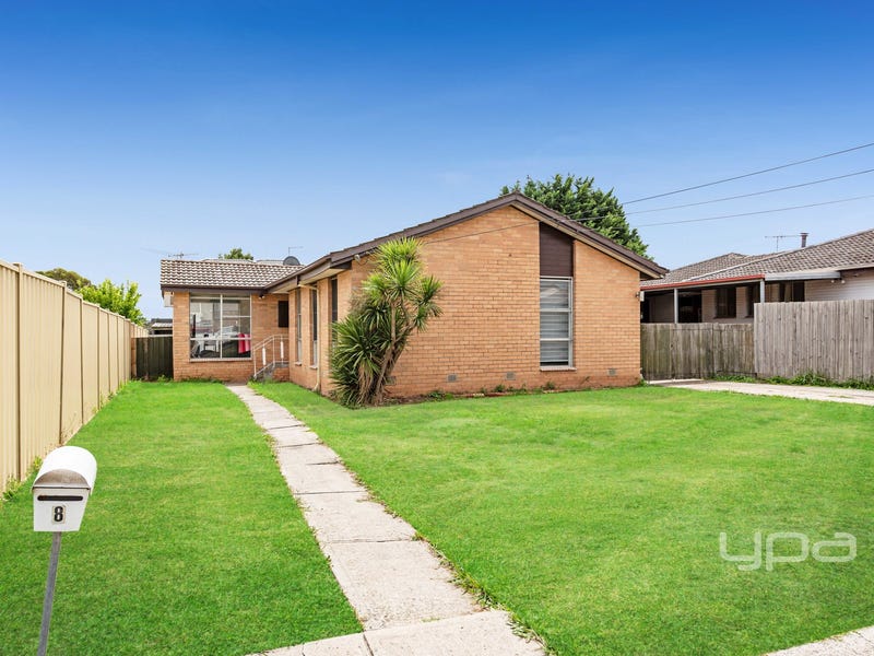 8 Karnak Cres, Coolaroo, VIC 3048 - realestate.com.au