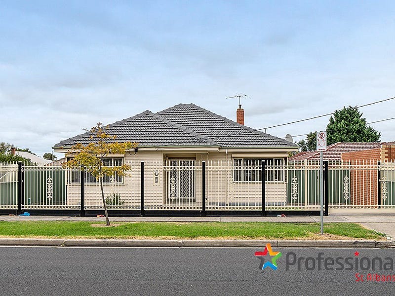 303 Main Road E, St Albans, VIC 3021 - realestate.com.au