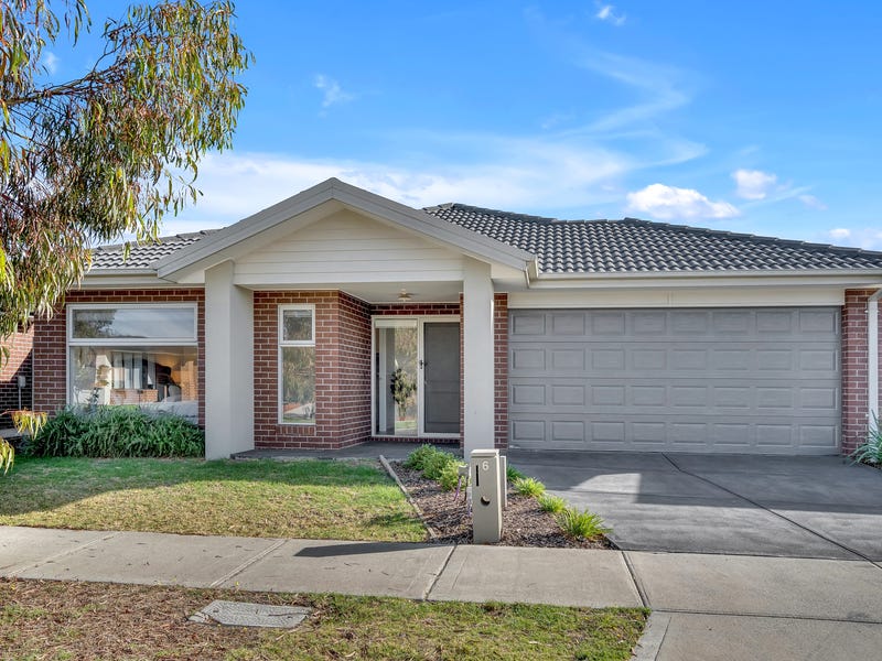 6 Amberfield Street, Mickleham, VIC 3064 - realestate.com.au