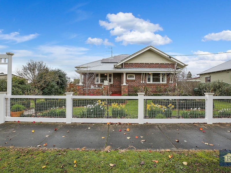 2 Mclaughlin Street, Colac, Vic 3250 - Property Details
