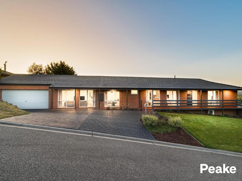 25 Amelia Close, Beaconsfield, Vic 3807 - Property Details