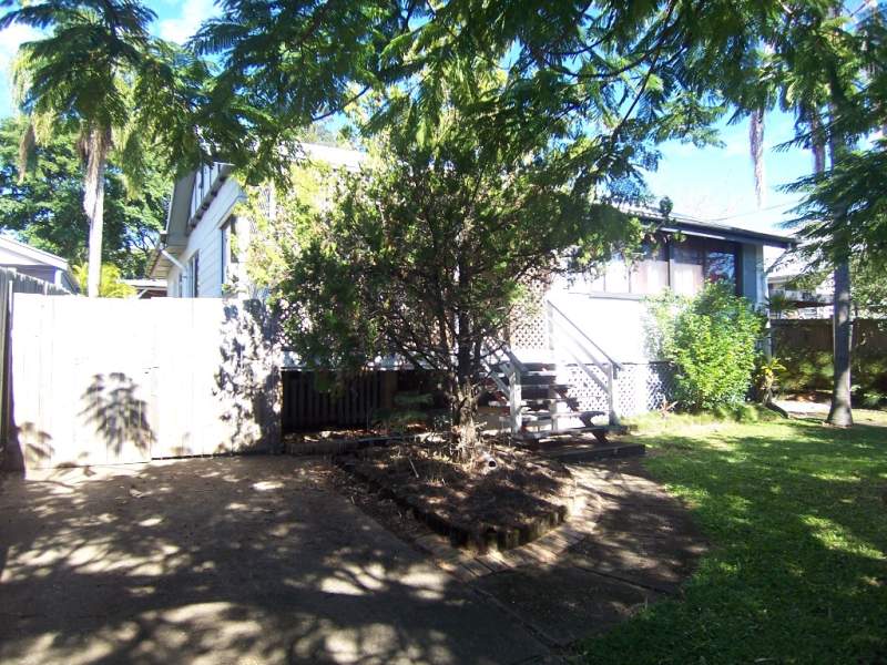 98 Miller Street, Chermside, Qld 4032 - Property Details